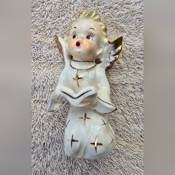Artmark | Holiday | Vintage Artmark Singing Angel Figurine W Cross ...